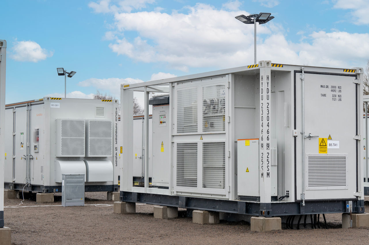 Large battery storage systems: a key pillar of the energy transition | Axpo